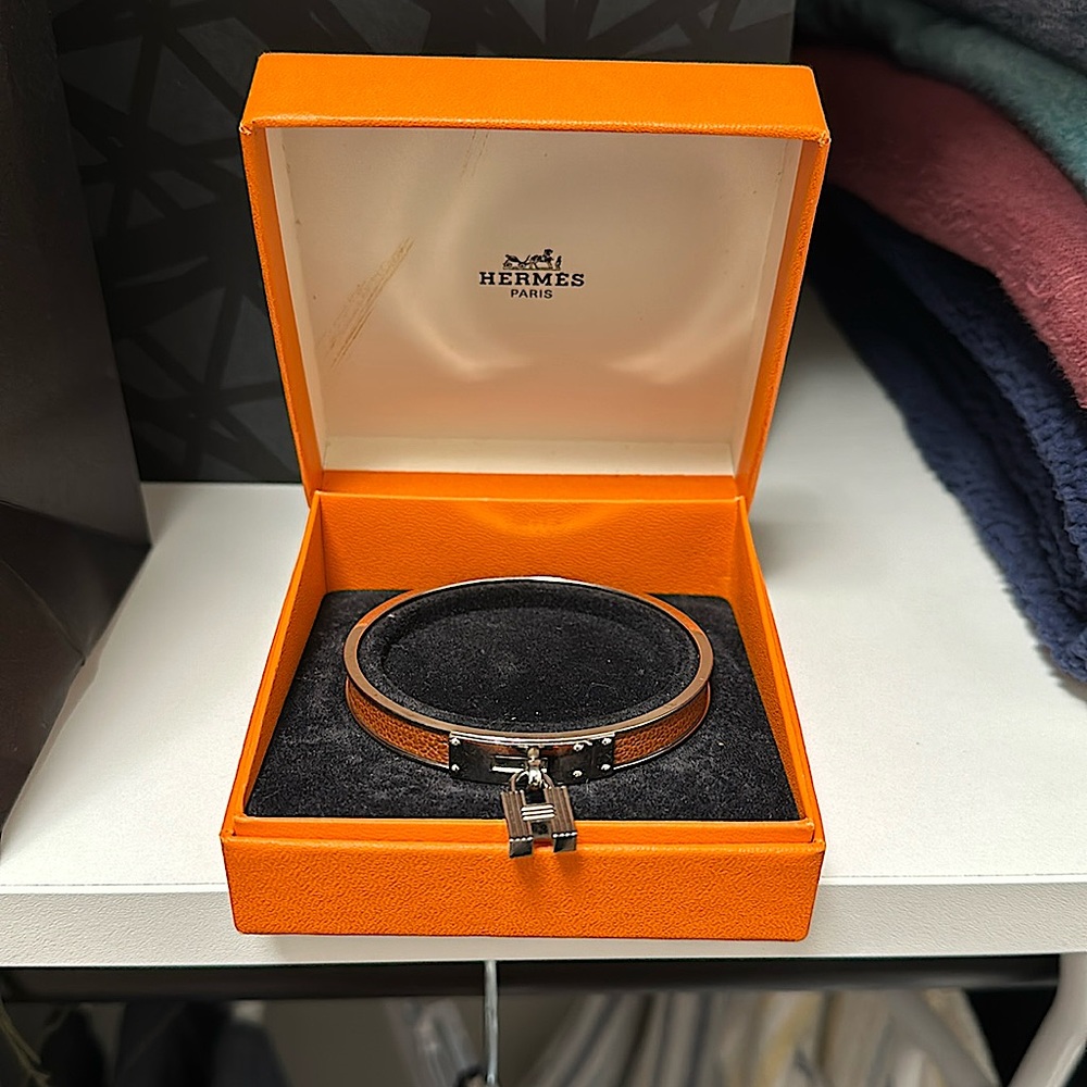 Hermes Kelly Lock Silver Tone And Brown Inlay Bracele… - Gem